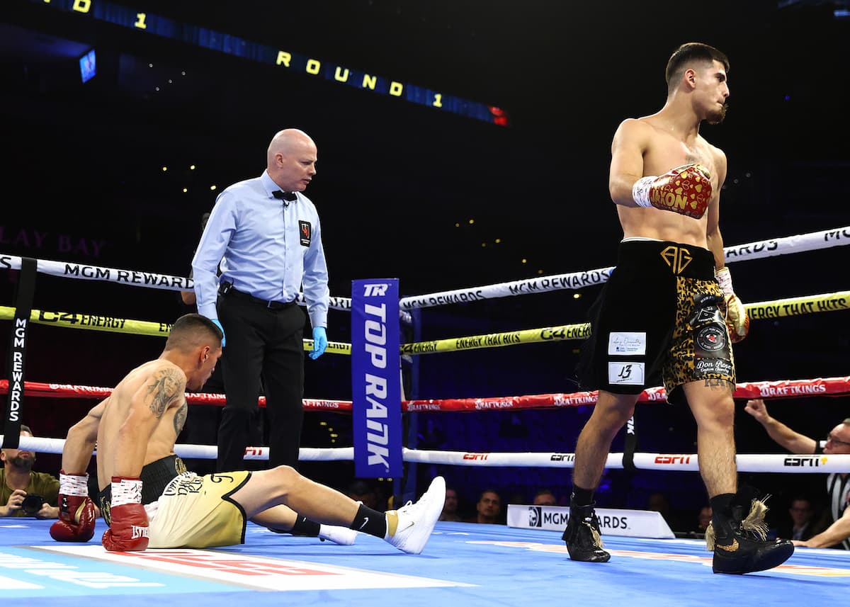 Alan Garcia drops & stops Tomas Ornelas in first round - FIGHTMAG