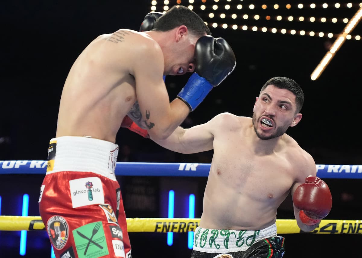 Andres Cortes dominates & stops Bryan Chevalier in fourth round - FIGHTMAG