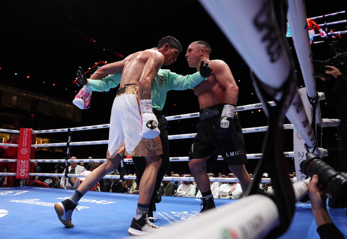 Rey Vargas gets dropped twice, retains title against Nick Ball via ...