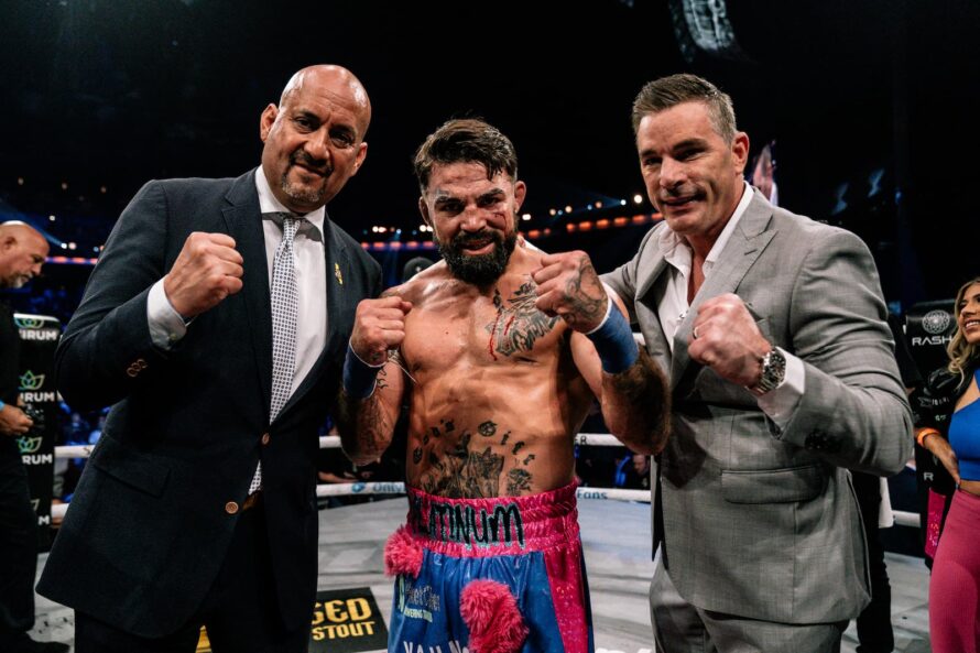 Knucklemania 4 photos: Mike Perry KO's Thiago Alves in first round - FIGHTMAG