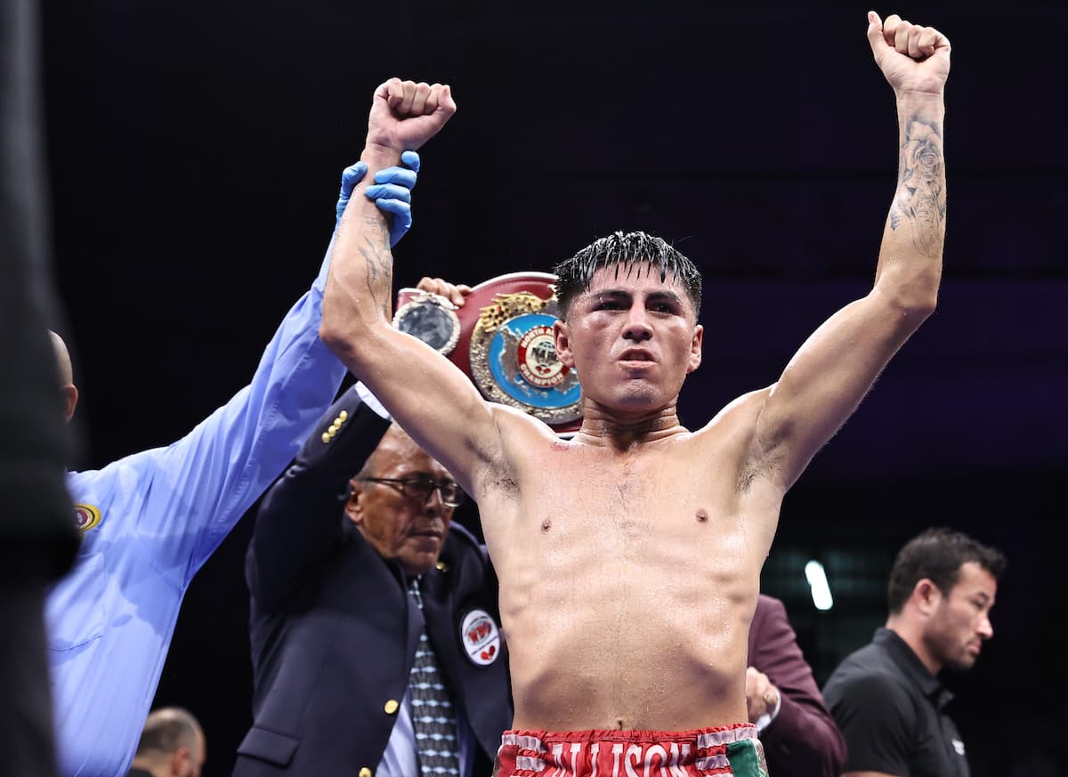 Angel Fierro vs Alfredo Santiago tops Matias-Paro undercard - FIGHTMAG