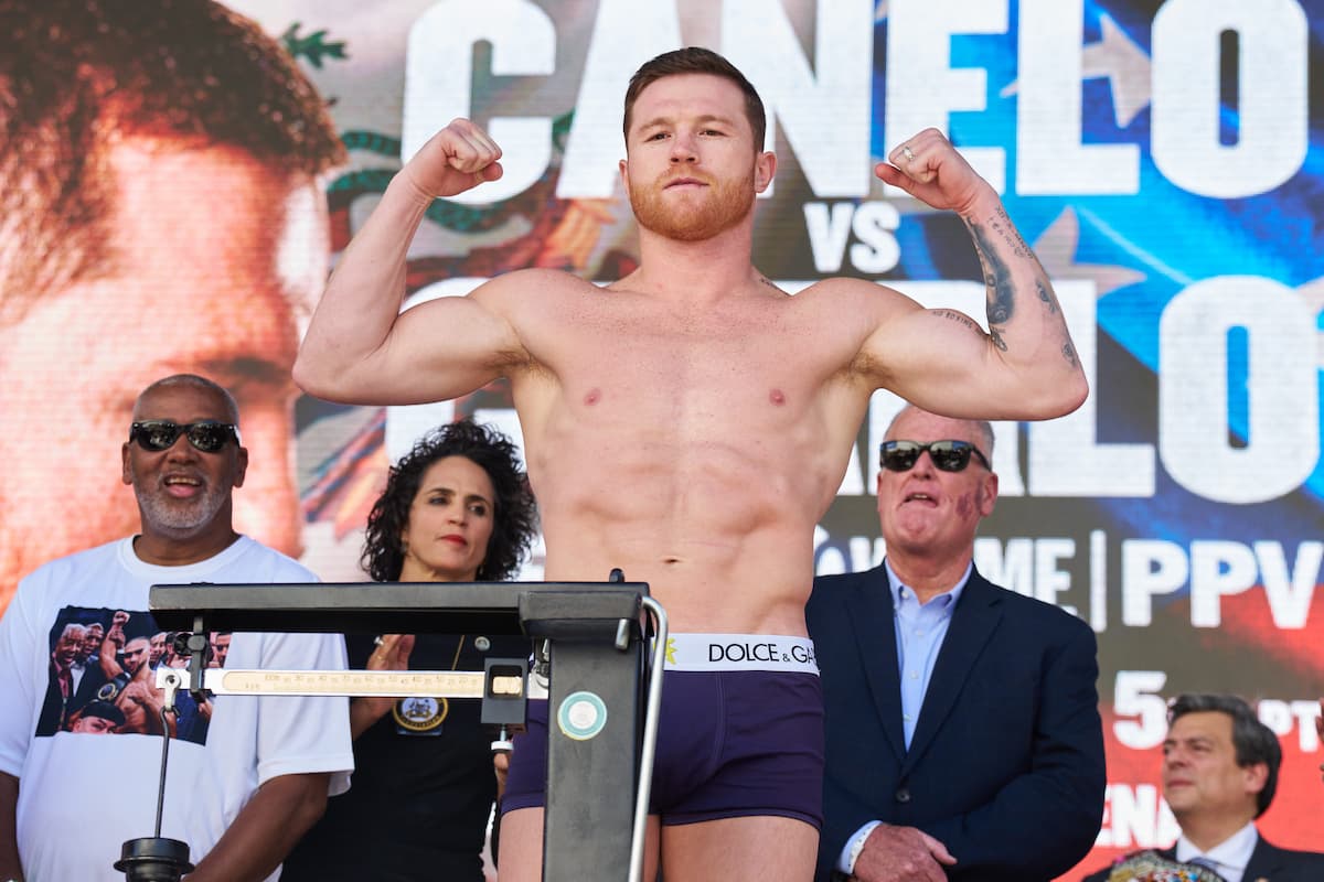 Canelo Alvarez vs Jaime Munguia on weight for undisputed 168 lbs title ...