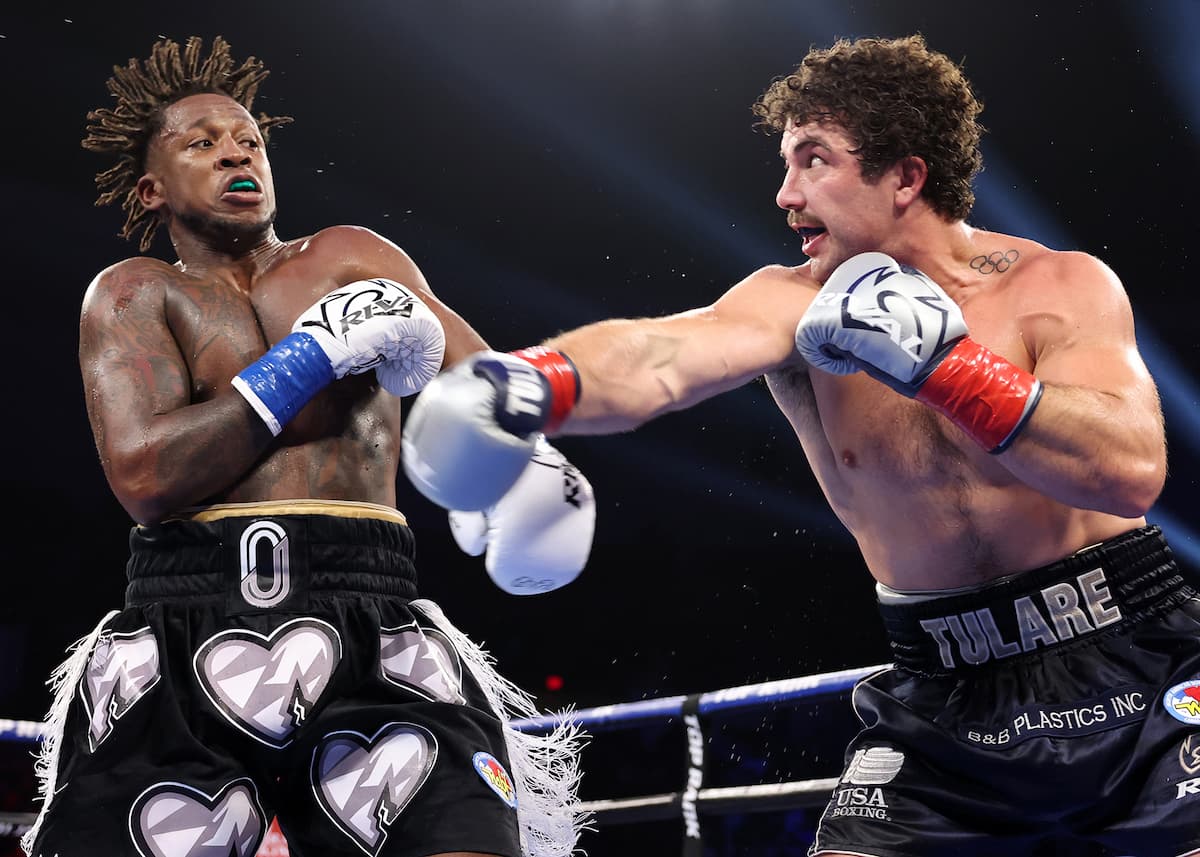 Video: Richard Torrez Jr drops & stops Brandon Moore in fifth round ...