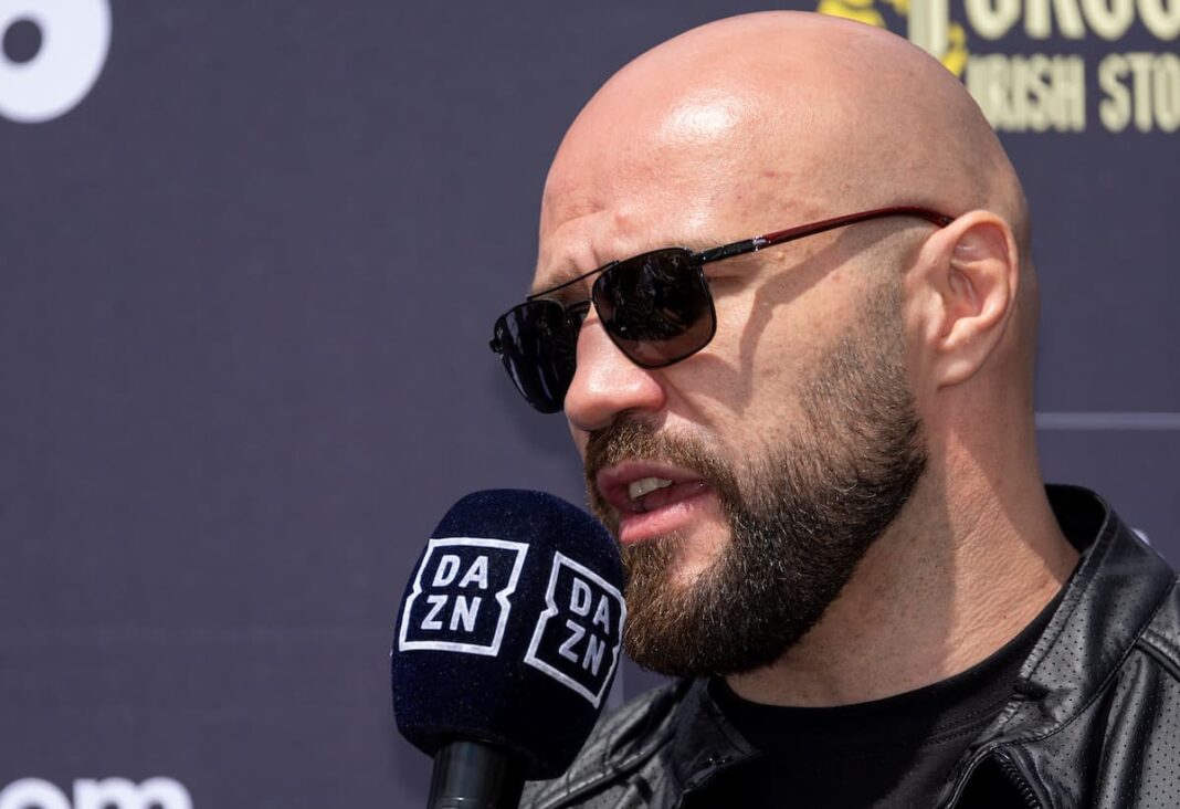 Photos: Johnny Fisher & Alen Babic preview their fight & go face to ...