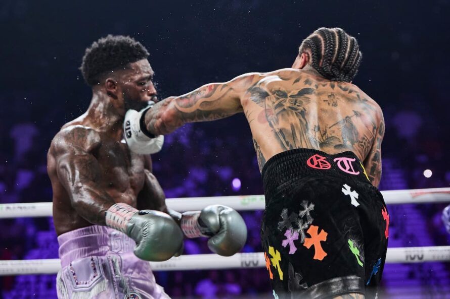 Photos: Gervonta Davis KO's Frank Martin in eighth round to retain ...