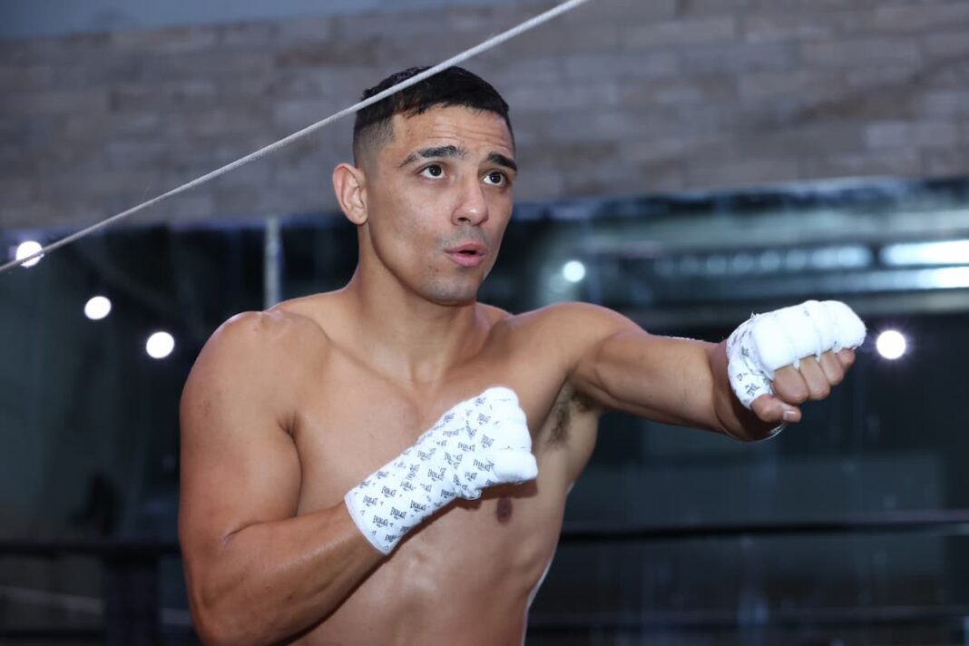 Luis Alberto Lopez faces Angelo Leo in Albuquerque, New Mexico in ...