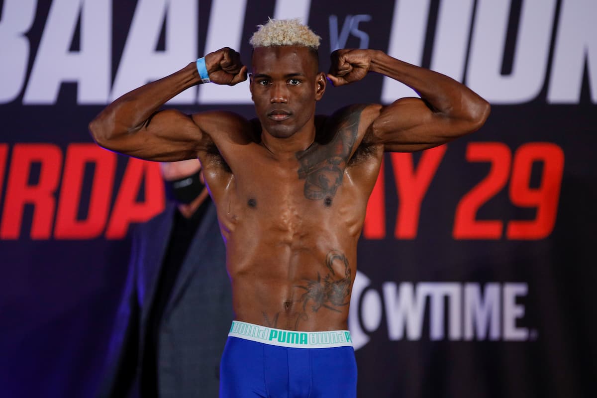 Subriel Matias vs Liam Paro on weight for 140 lbs world title in Puerto ...