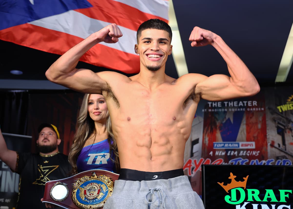 Xander Zayas vs Patrick Teixeira on weight in New York