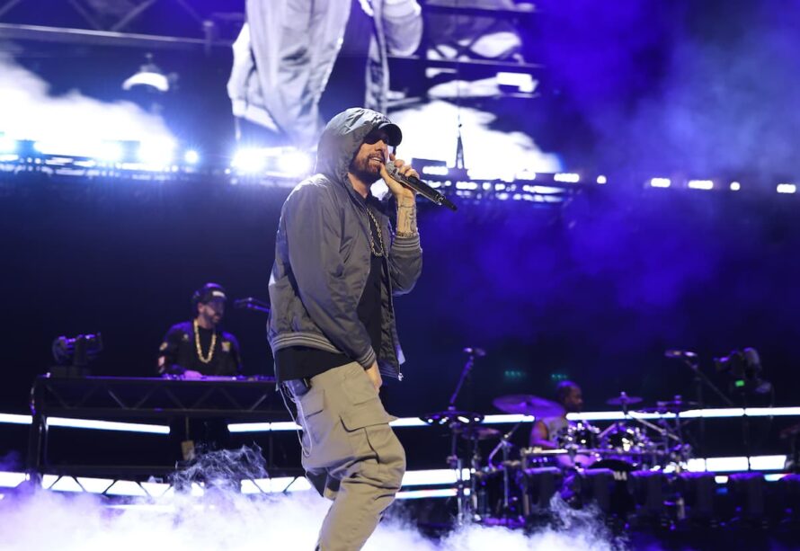 Photos: Eminem performs top hits ahead of Crawford vs Madrimov boxing ...