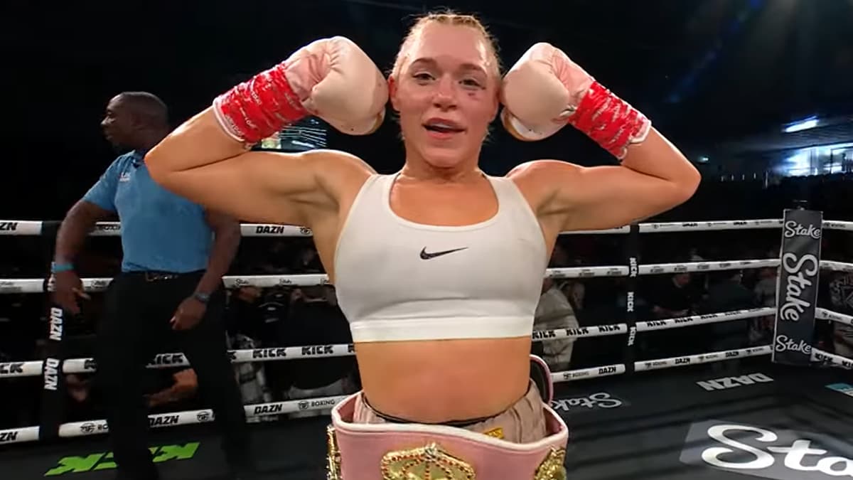 Misfits Boxing 18 video: Elle Brooke bests Jenny Savage to retain title ...