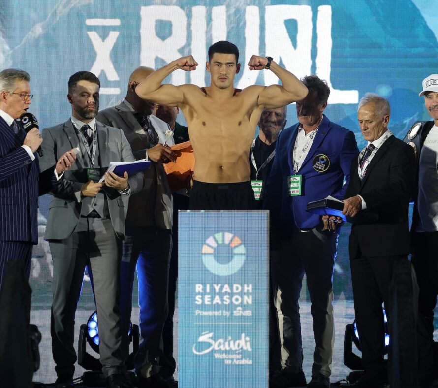 Photos: Jai Opetaia vs Jack Massey official for 200 lbs title ...