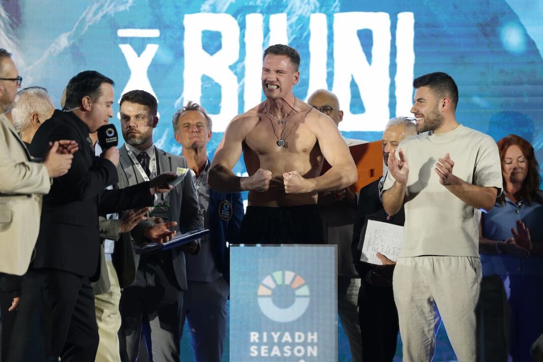 Photos: Jai Opetaia vs Jack Massey official for 200 lbs title ...