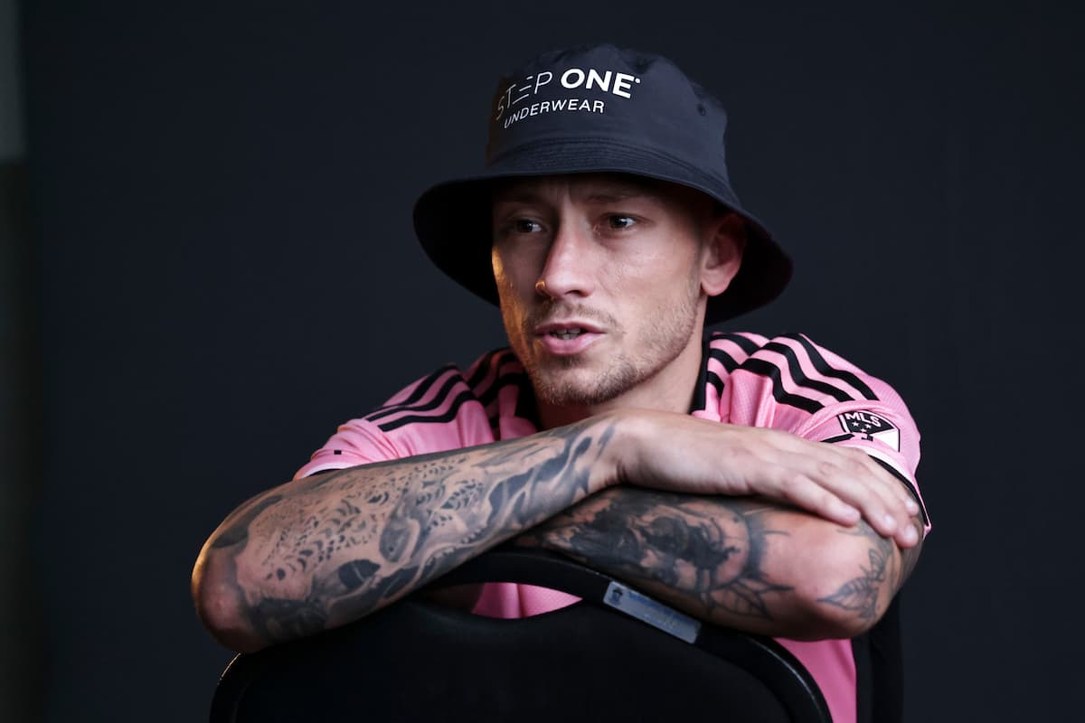 Liam Paro faces Richardson Hitchins in San Juan, Puerto Rico in ...