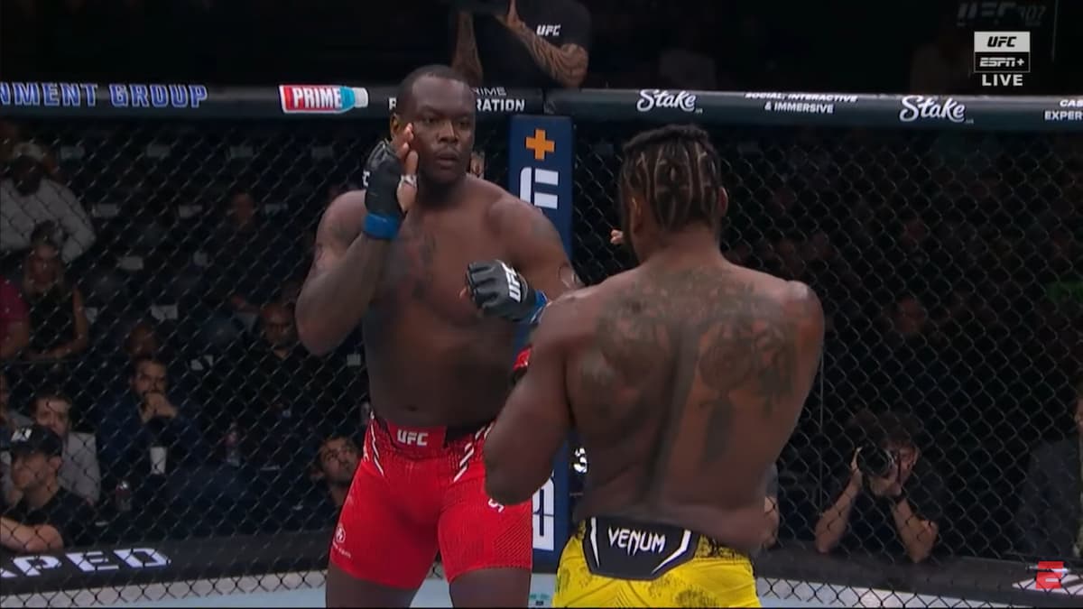 UFC 307 video: Ryan Spann submits Ovince Saint Preux in first round ...
