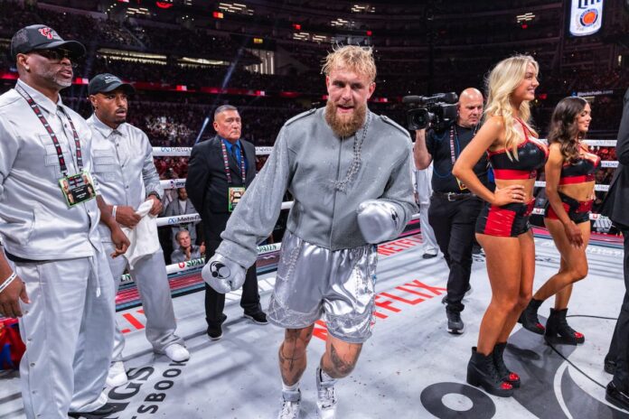 Jake Paul vs Mike Tyson: Over 60 photos from boxing event on Netflix ...