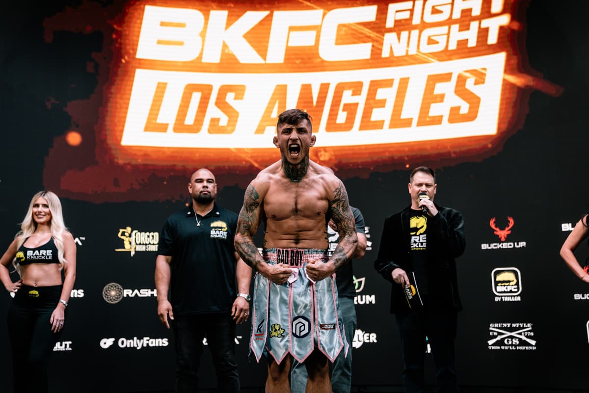 BKFC LA weigh-in photos: Ruben Warr vs Bovar Khanakov official - FIGHTMAG