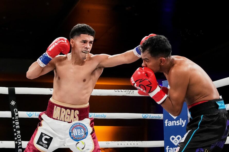 MVP 10 photos: Antonio Vargas stops Winston Guerrero to claim interim ...
