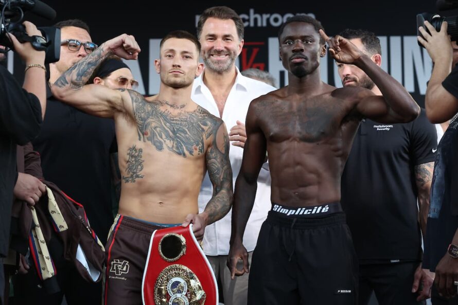 Liam Paro vs Richardson Hitchins on weight for 140 lbs title - FIGHTMAG