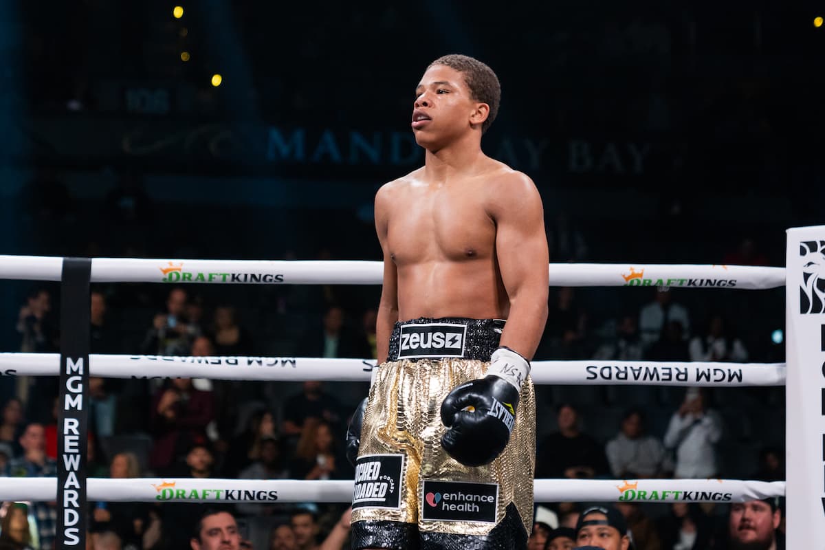 Curmel Moton vs Frank Zaldivar official for Benavidez-Morrell undercard ...