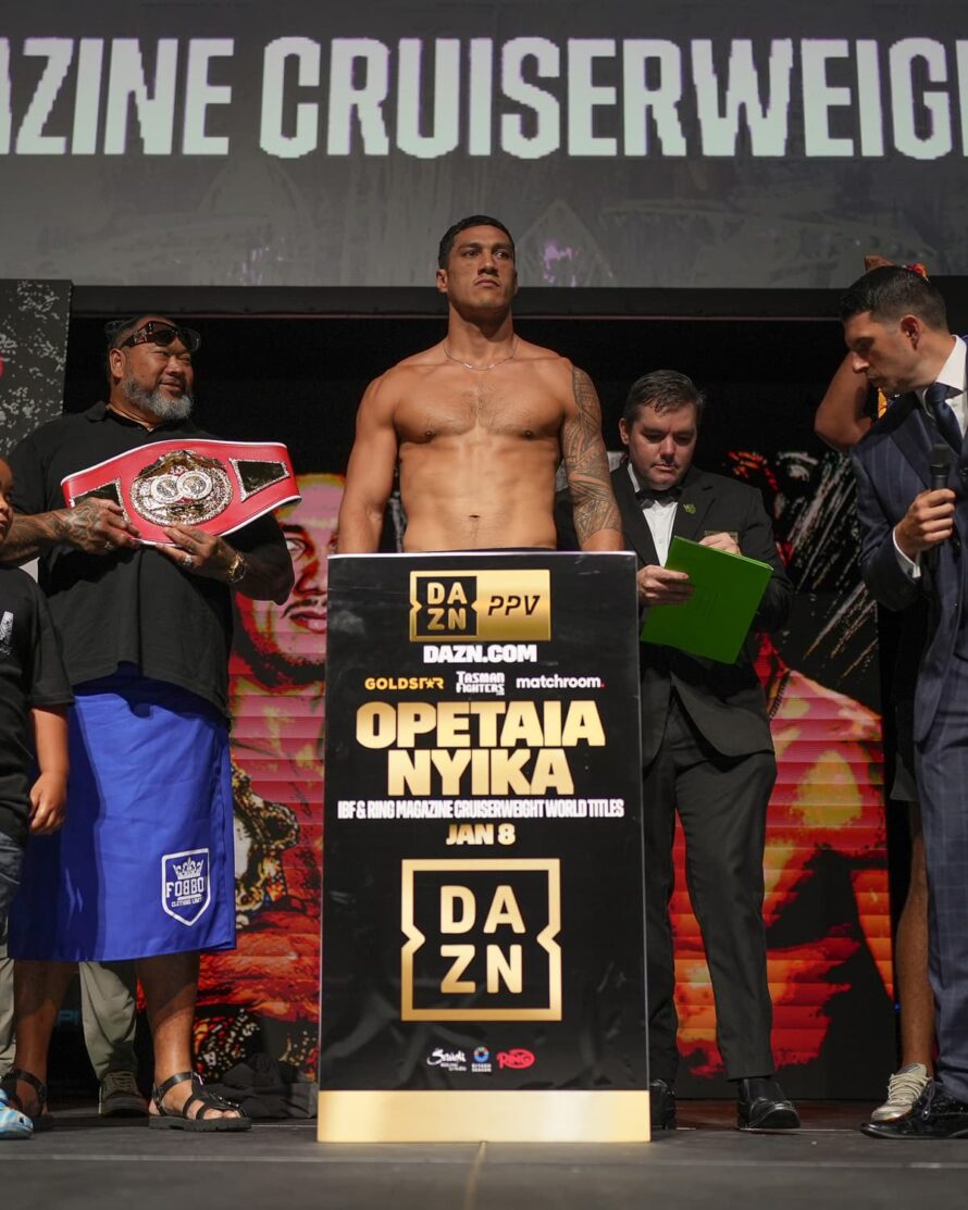 Photos: Jai Opetaia vs David Nyika on weight for 200 lbs title - FIGHTMAG
