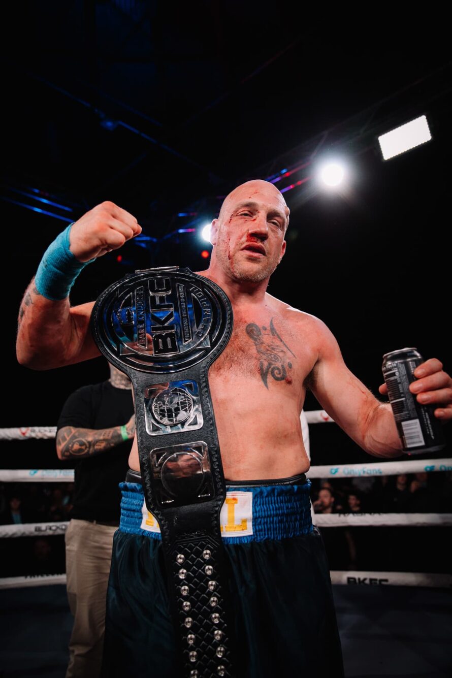 BKFC Newcastle photos: Karl Thompson stops Rob Boardman to claim title ...
