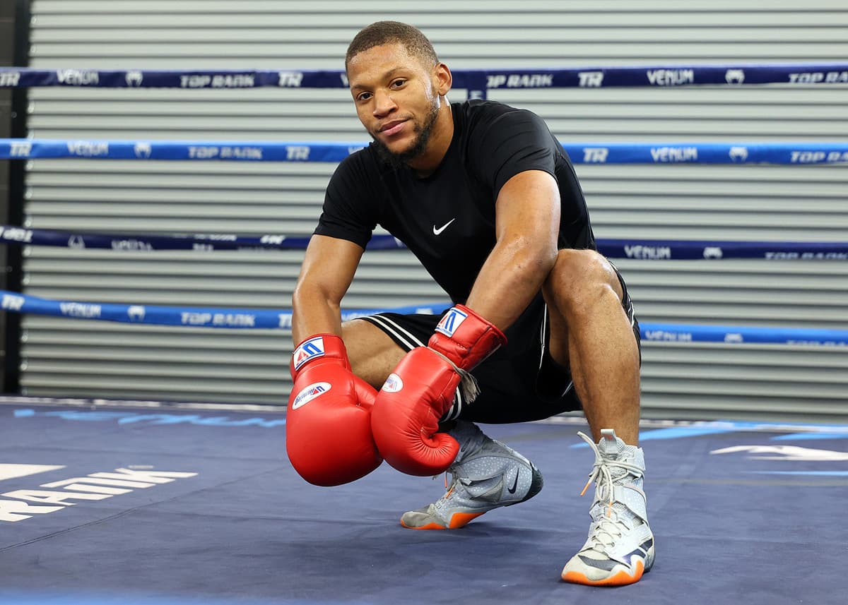 Photos: Brian Norman Jr aims to prove 'real deal' against Derrieck ...
