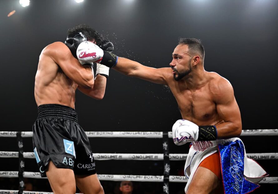 Photos & Video: Keith Thurman drops & stops Brock Jarvis in third round ...
