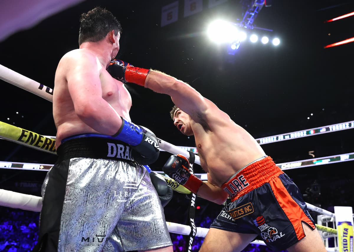 Fight video highlights: Richard Torrez Jr dominates Issac Munoz in ...