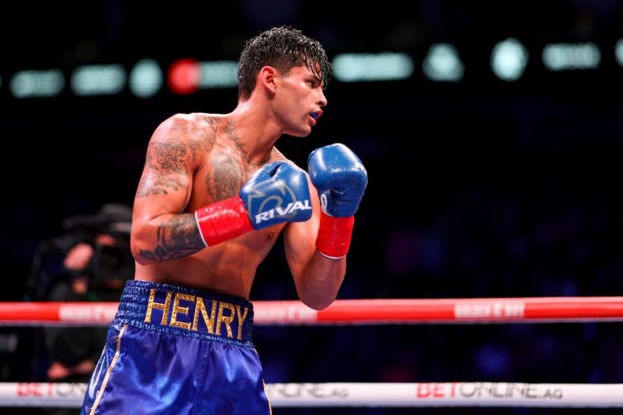 Ryan Garcia vs Rolando Romero confirmed for early May in Times Square, NYC - FIGHTMAG