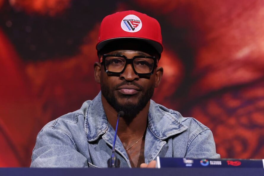 Photos: Canelo Alvarez vs William Scull first face-off - FIGHTMAG