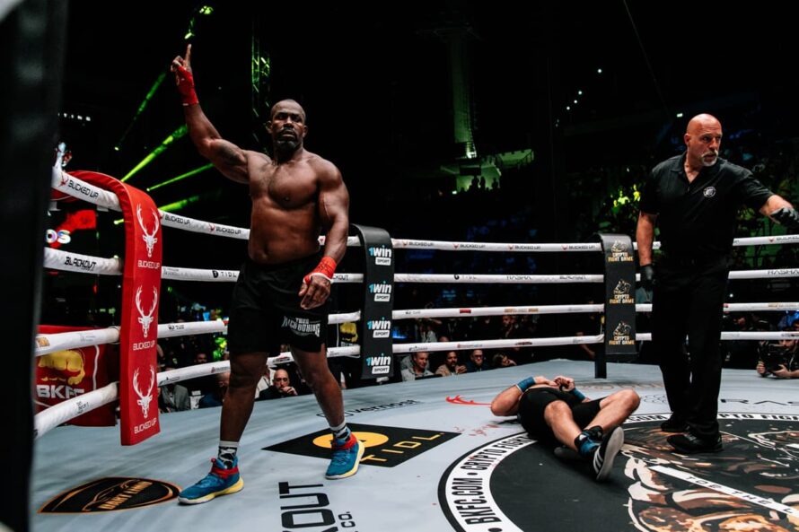 BKFC 71 photos: Austin Trout suffers knockdown, defeats Carlos Trinidad ...
