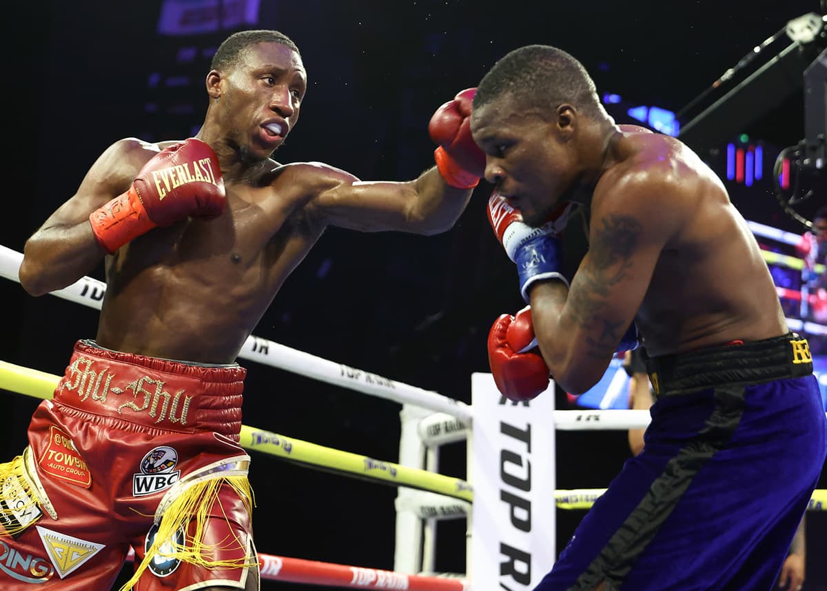 Video: Bruce Carrington wins interim title against Mateus Heita - FIGHTMAG