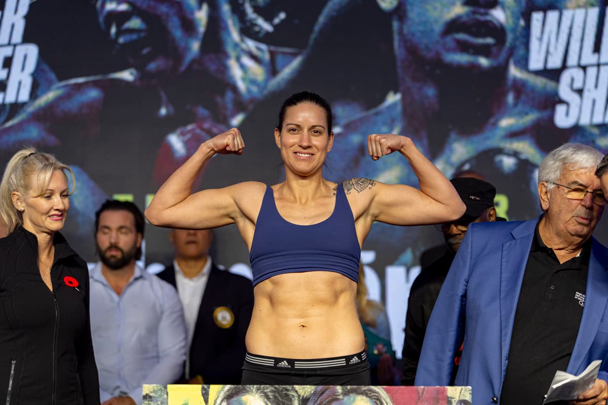 Photos: Spencer and Mayer make weight for unified 154-pound titles ...