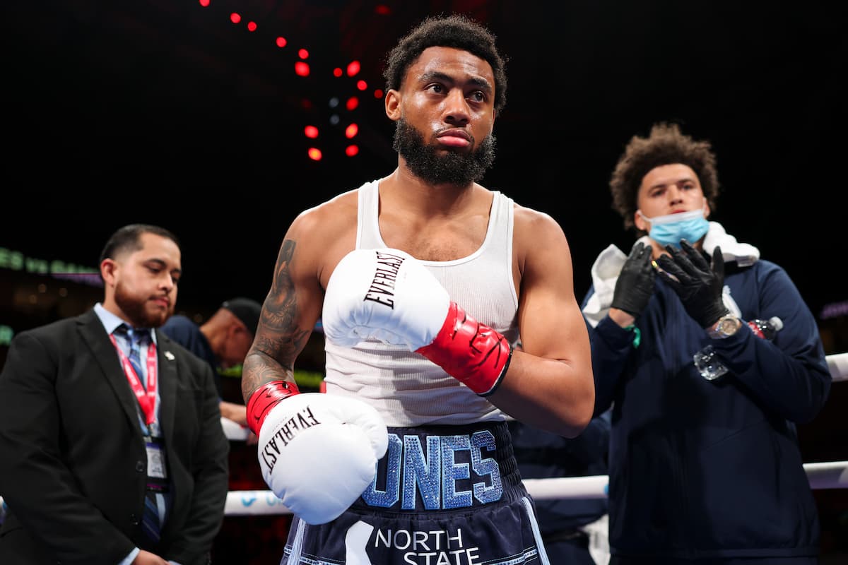 Video: Amari Jones drops and stops Shady Gamhour in Golden Boy debut ...