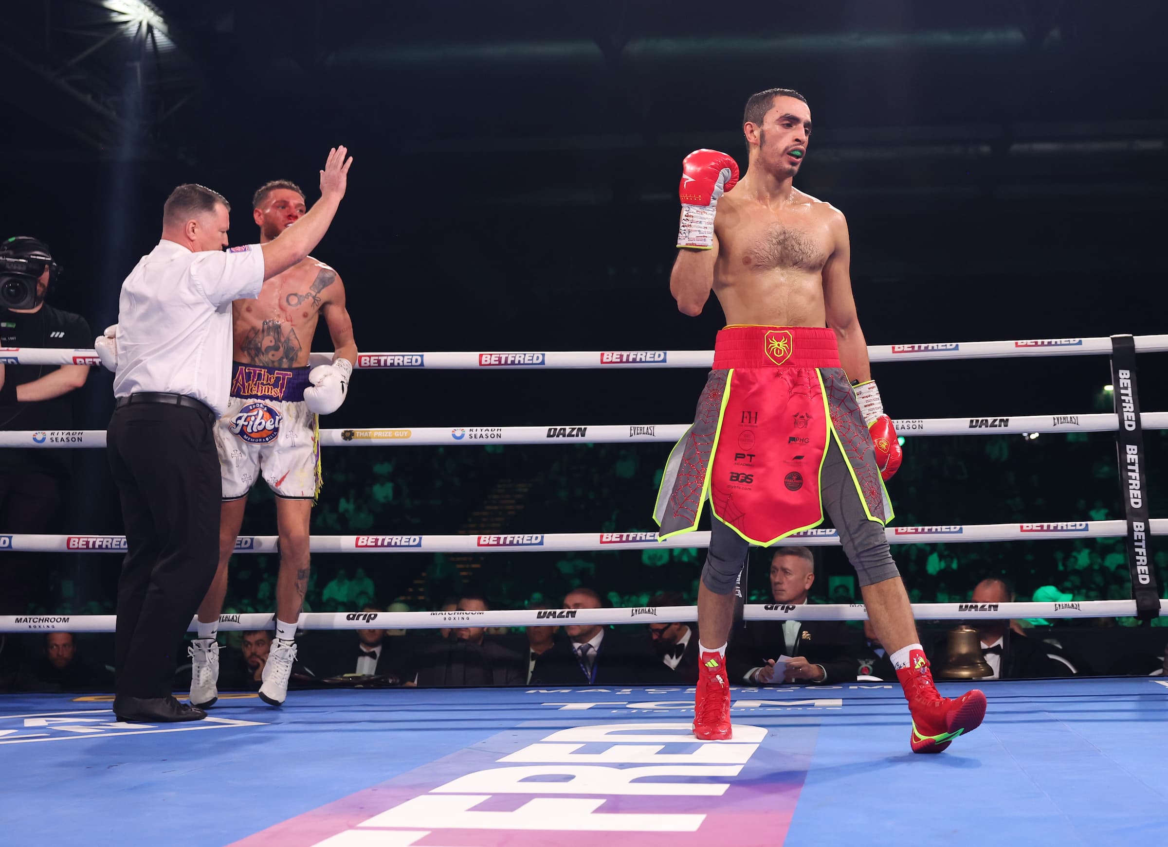 Live results: Ben Whittaker knocks out Benjamin Gavazi in first round - FIGHTMAG