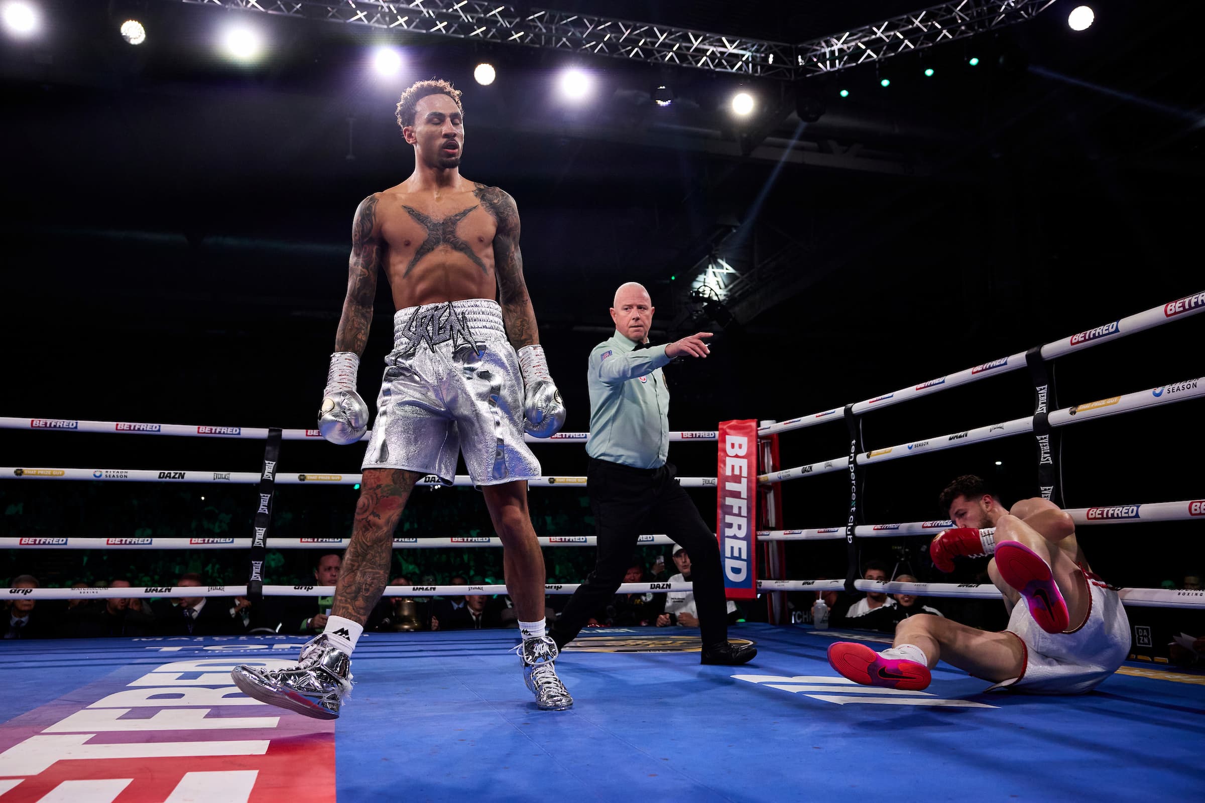 Video: Greatest Knockouts of 2025 from Matchroom Boxing - FIGHTMAG