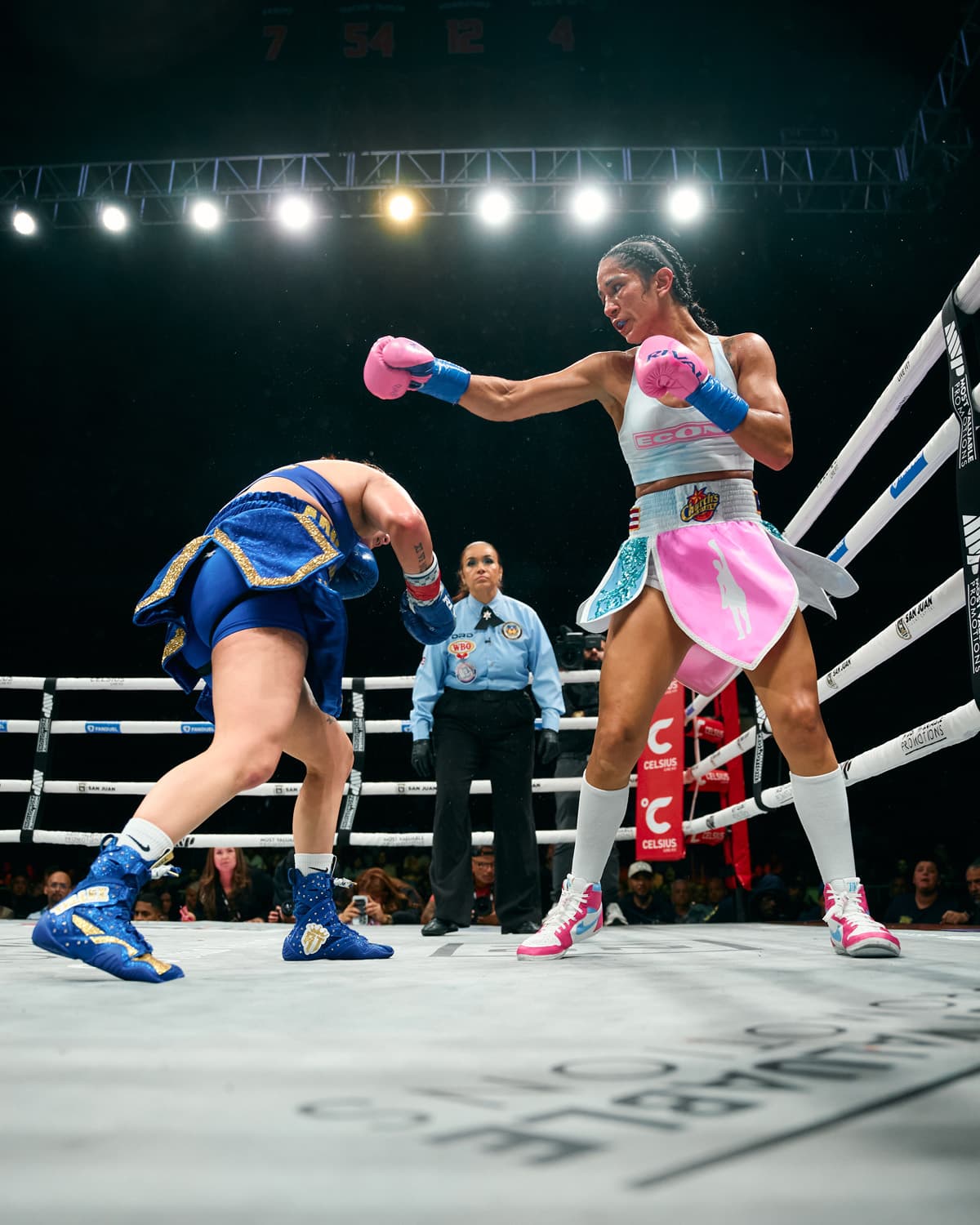 Photos: Amanda Serrano beats Reina Tellez to retain title - FIGHTMAG