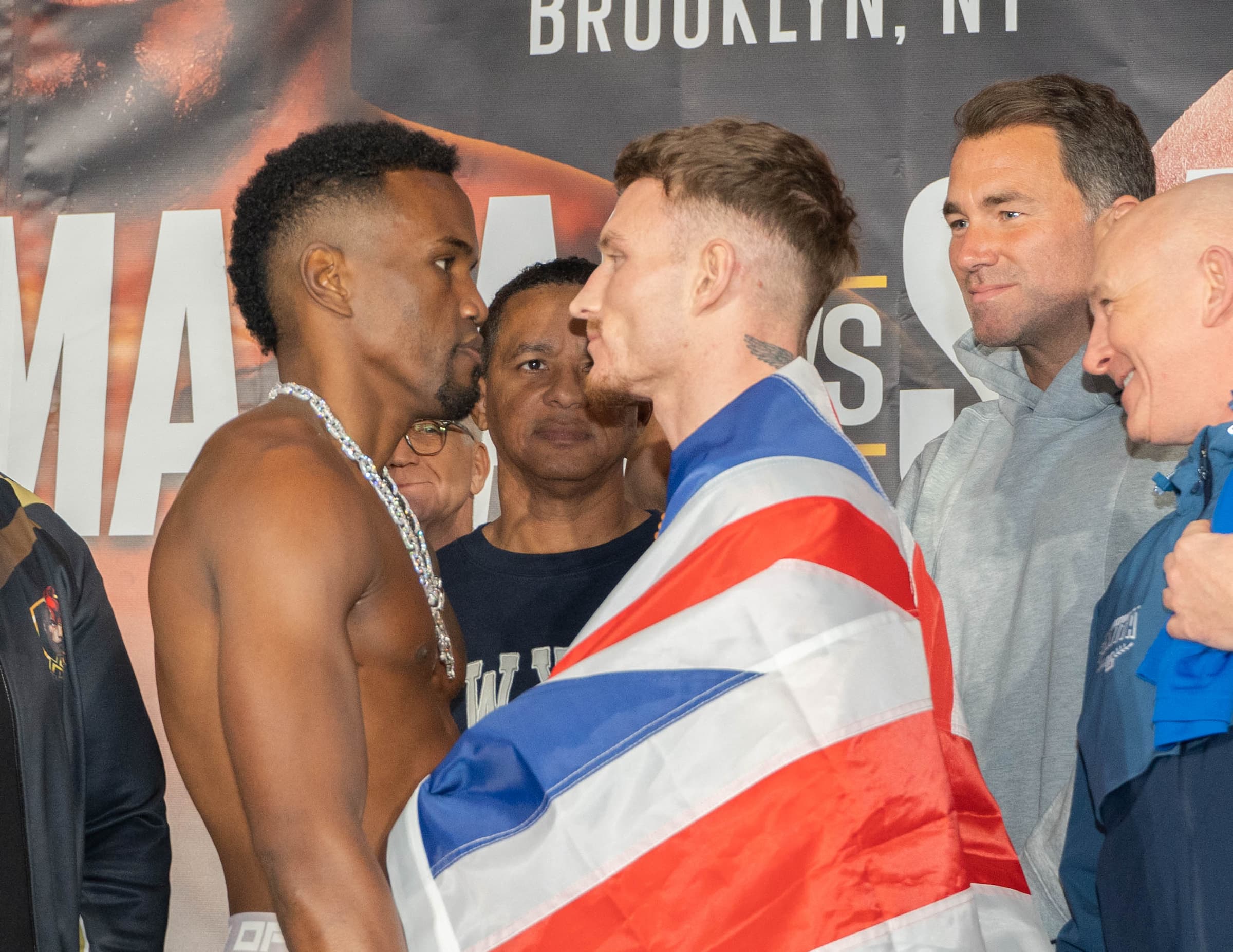 Live results: Dalton Smith TKOs Subriel Matias to claim title - Video ...