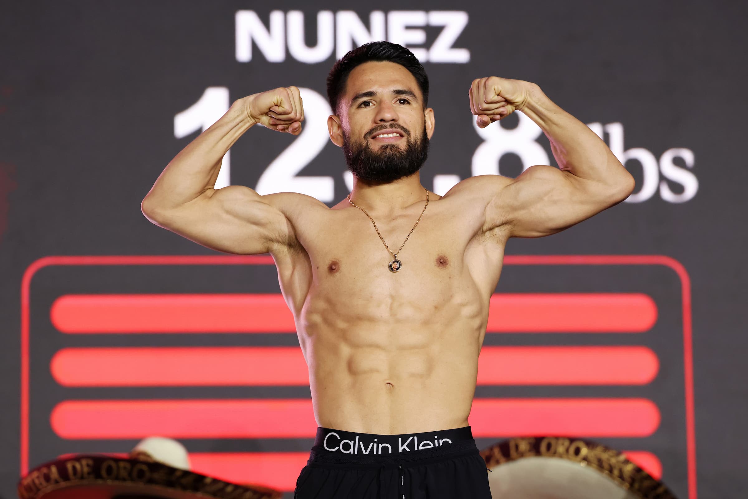 Photos: Navarrete and Nunez make weight for 130-pound unification ...