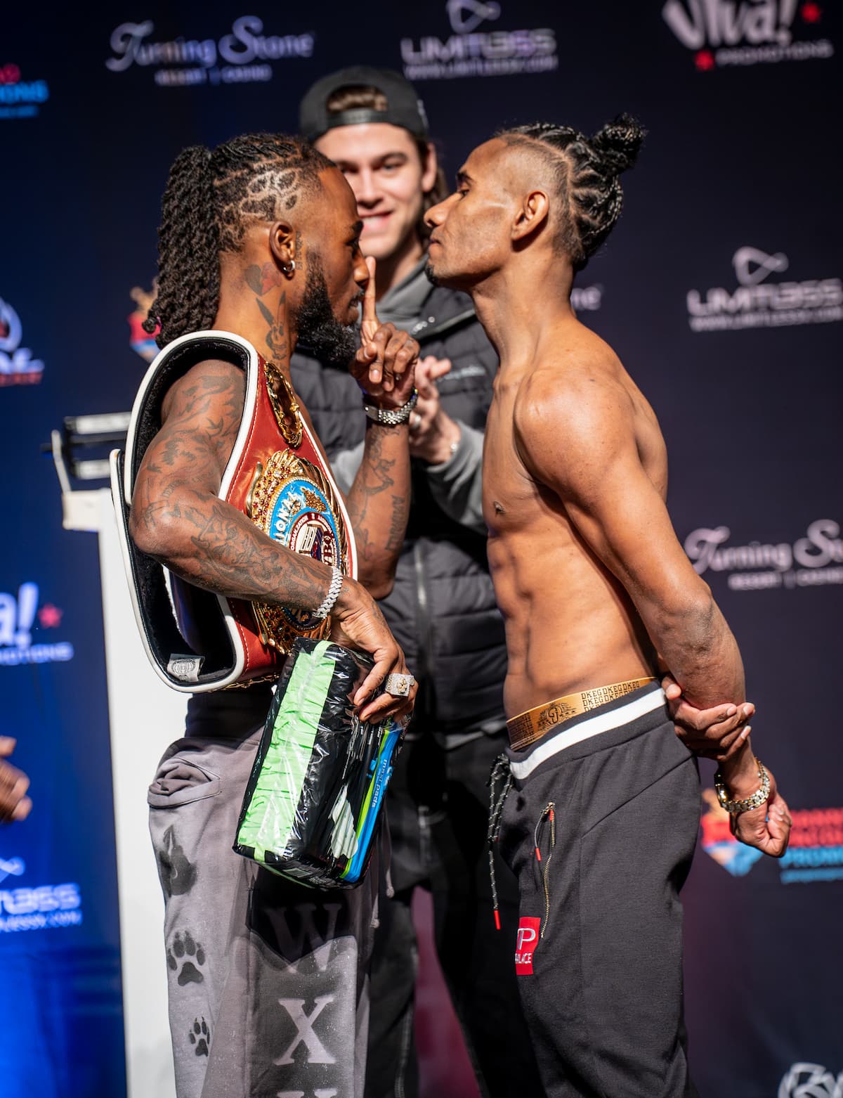 Live results: Lorenzo Parra drops & stops Elijah Pierce in second round ...
