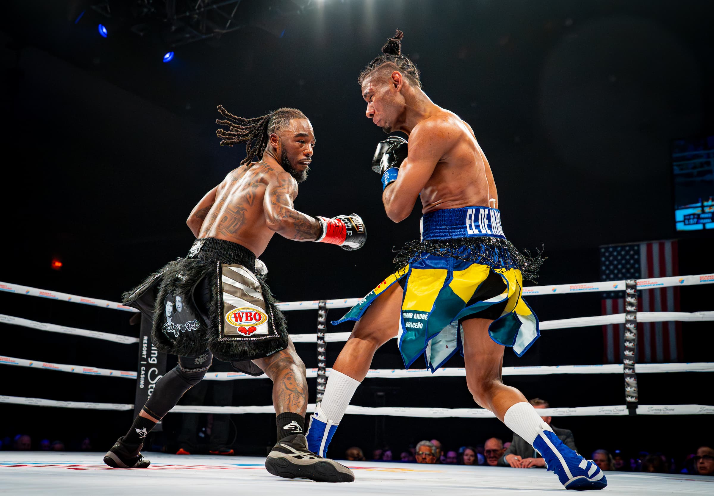 Live results: Lorenzo Parra drops & stops Elijah Pierce in second round ...