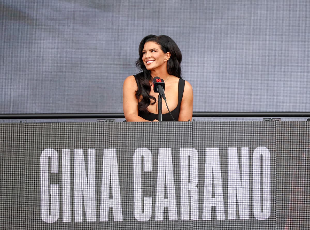 Photos: Rousey and Carano preview MMA fight on Netflix - FIGHTMAG
