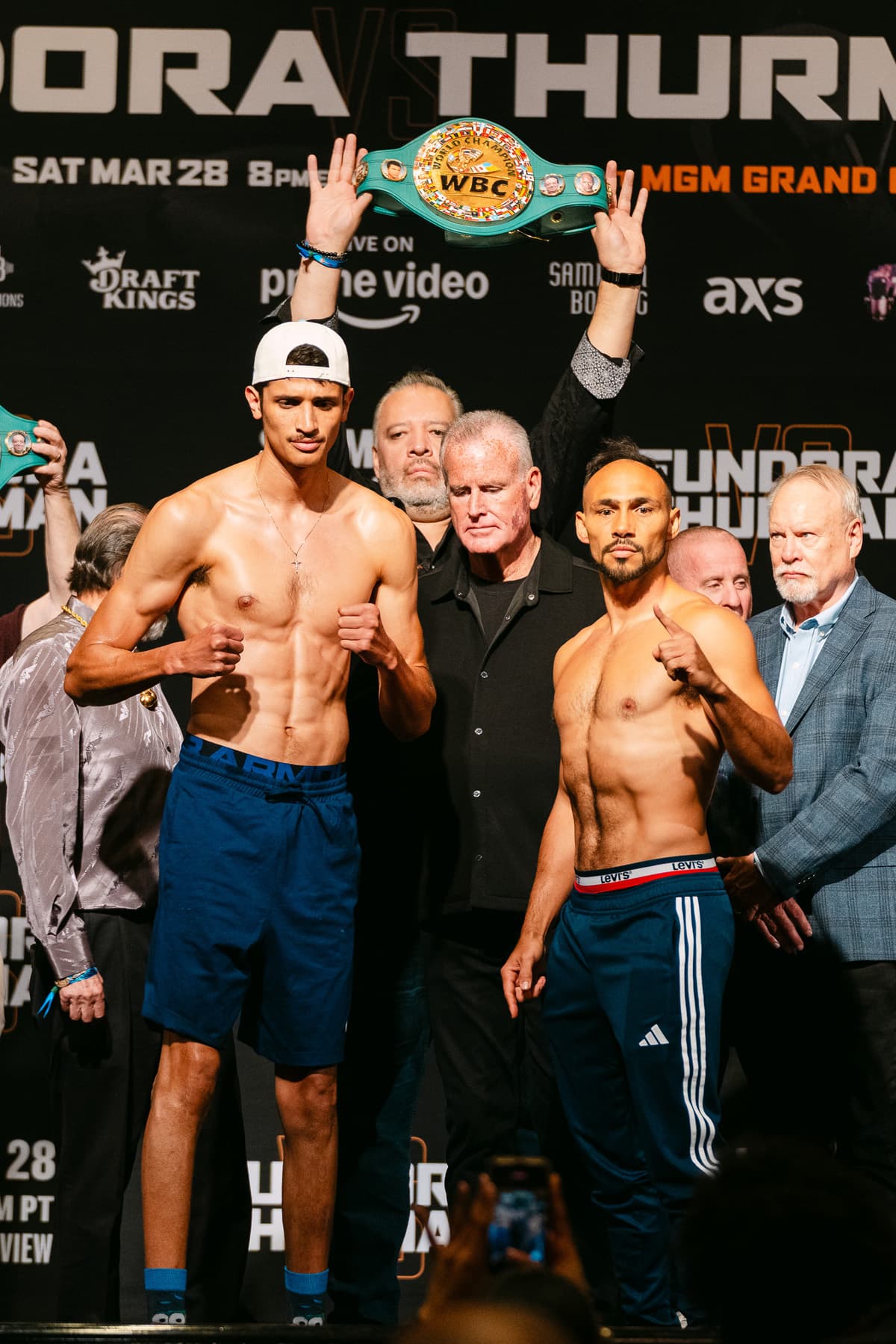 Photos: Fundora vs Thurman official for WBC 154-pound title - FIGHTMAG