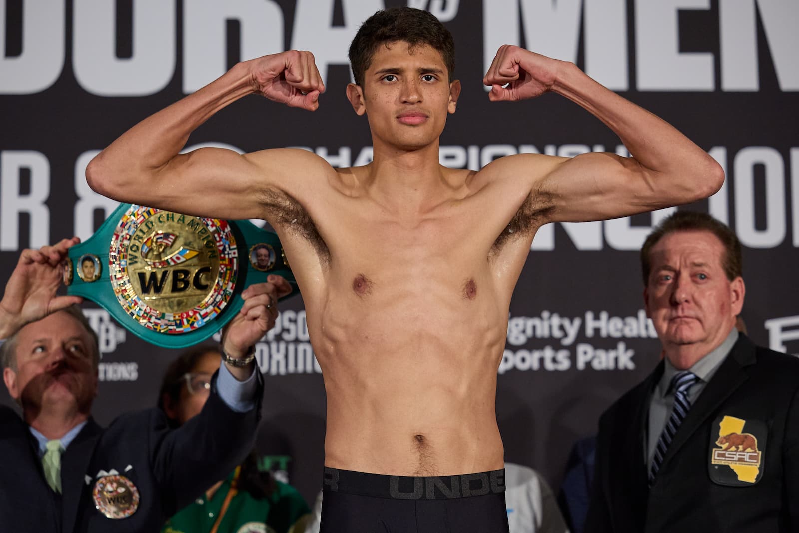 Video: Fundora vs Thurman - Weigh-In - FIGHTMAG
