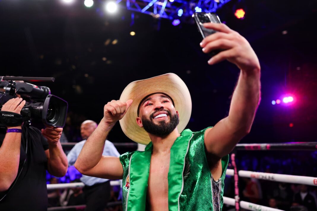 Benavidez vs Zurdo PPV card expands to five fights with two changes ...
