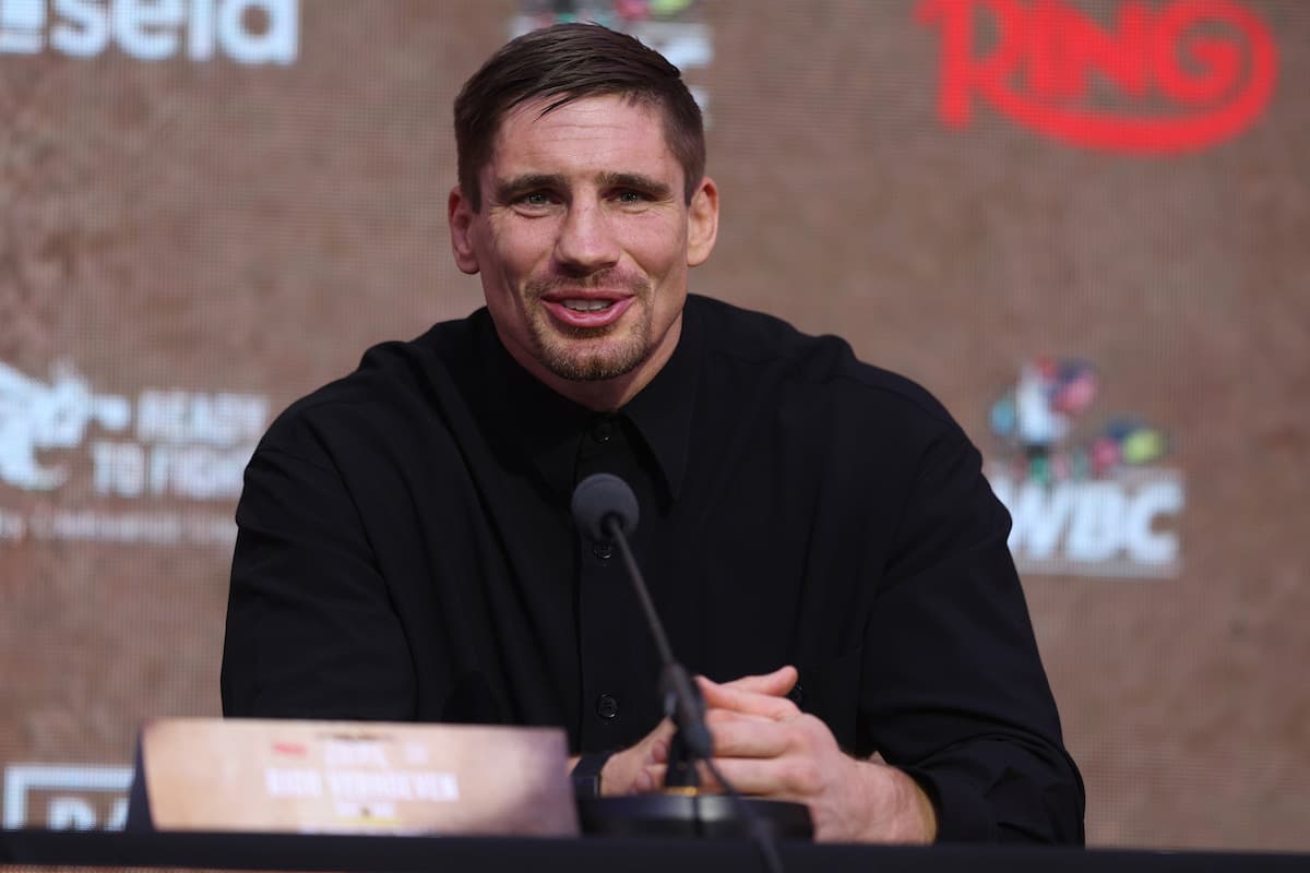 Photos: Usyk and Rico face off at launch press conference - FIGHTMAG