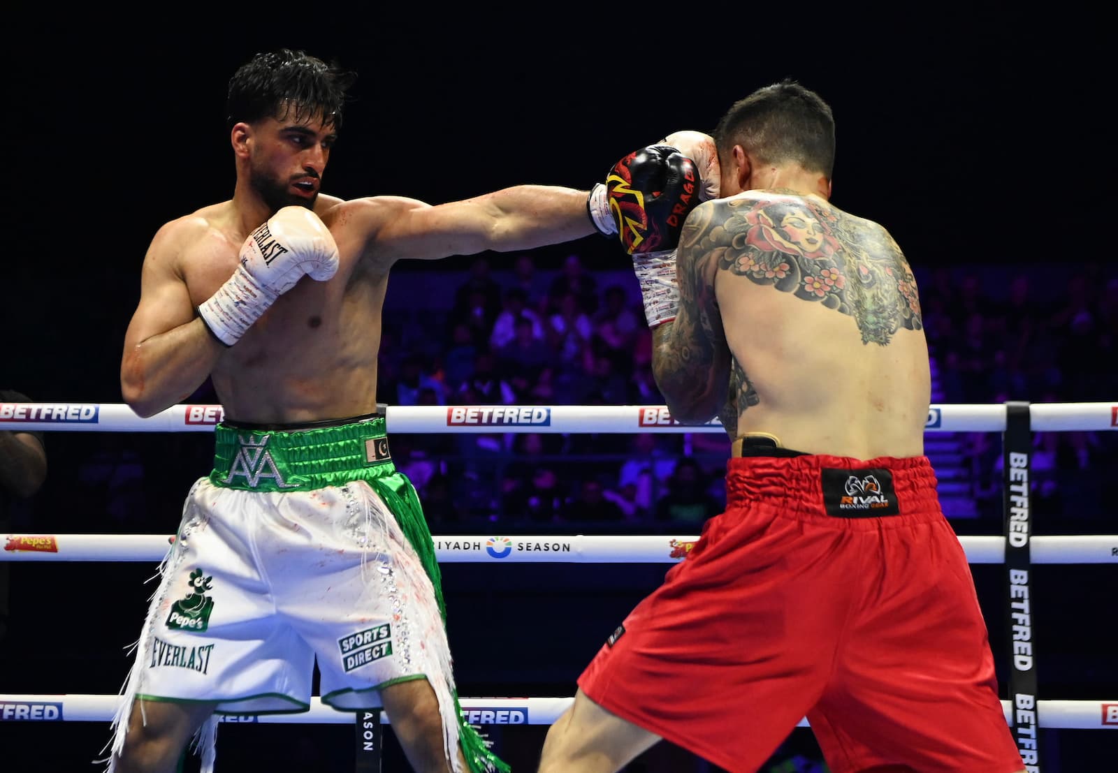 Live results: Adam Azim drops & stops Steve Claggett - FIGHTMAG