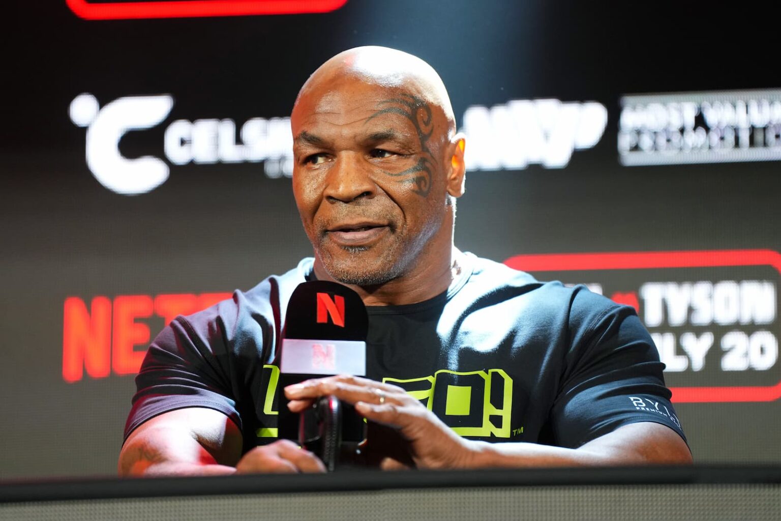 Tyson vs Mayweather exhibition moved to fall due to broken hand - FIGHTMAG
