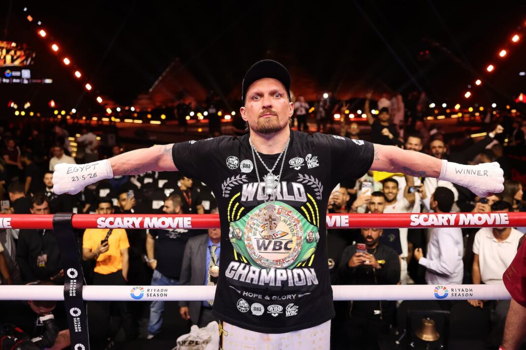 Photos: Oleksandr Usyk drops and stops Rico Verhoeven to retain title ...
