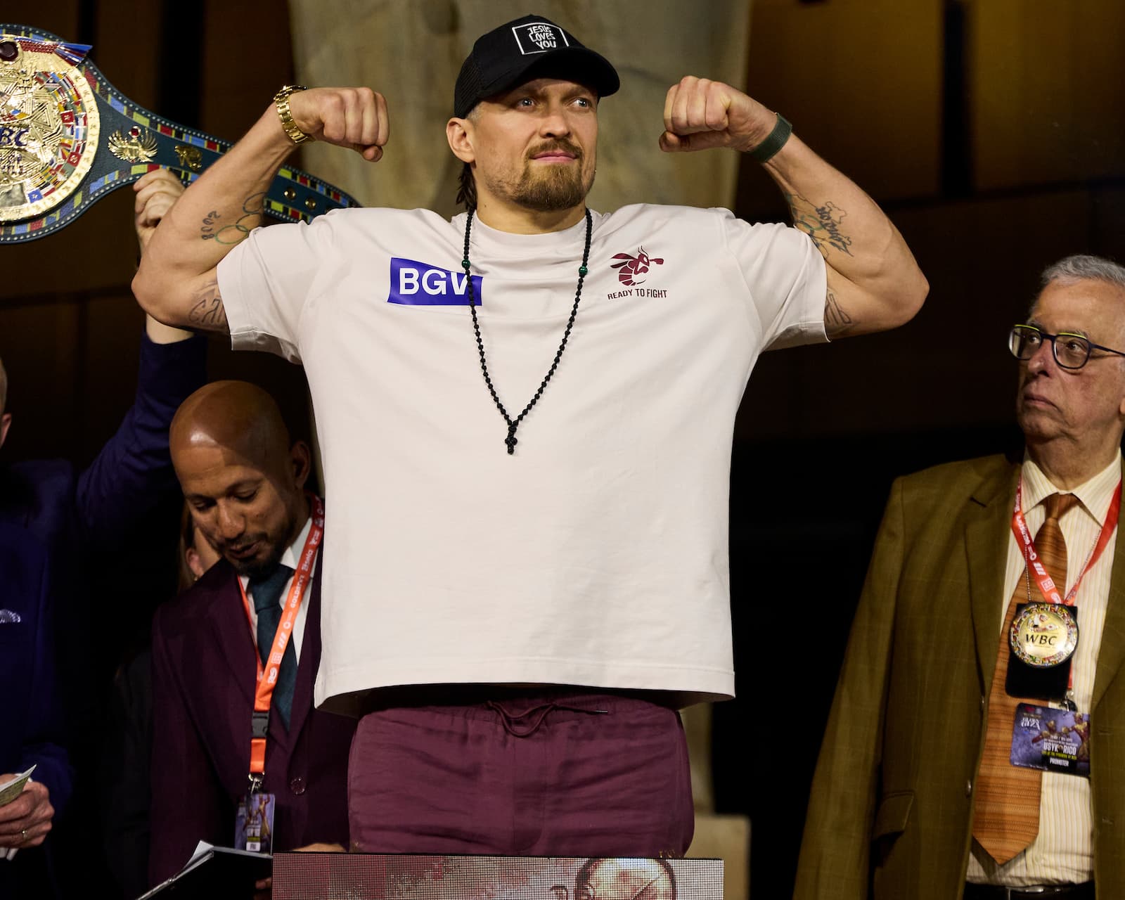 Photos: Usyk and Rico make weight for heavyweight title - FIGHTMAG